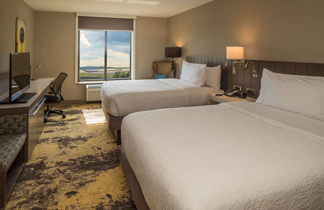 HILTON GARDEN INN PITTSBURGH AIRPORT MOON TOWNSHIP | LOW RATES, NO ...